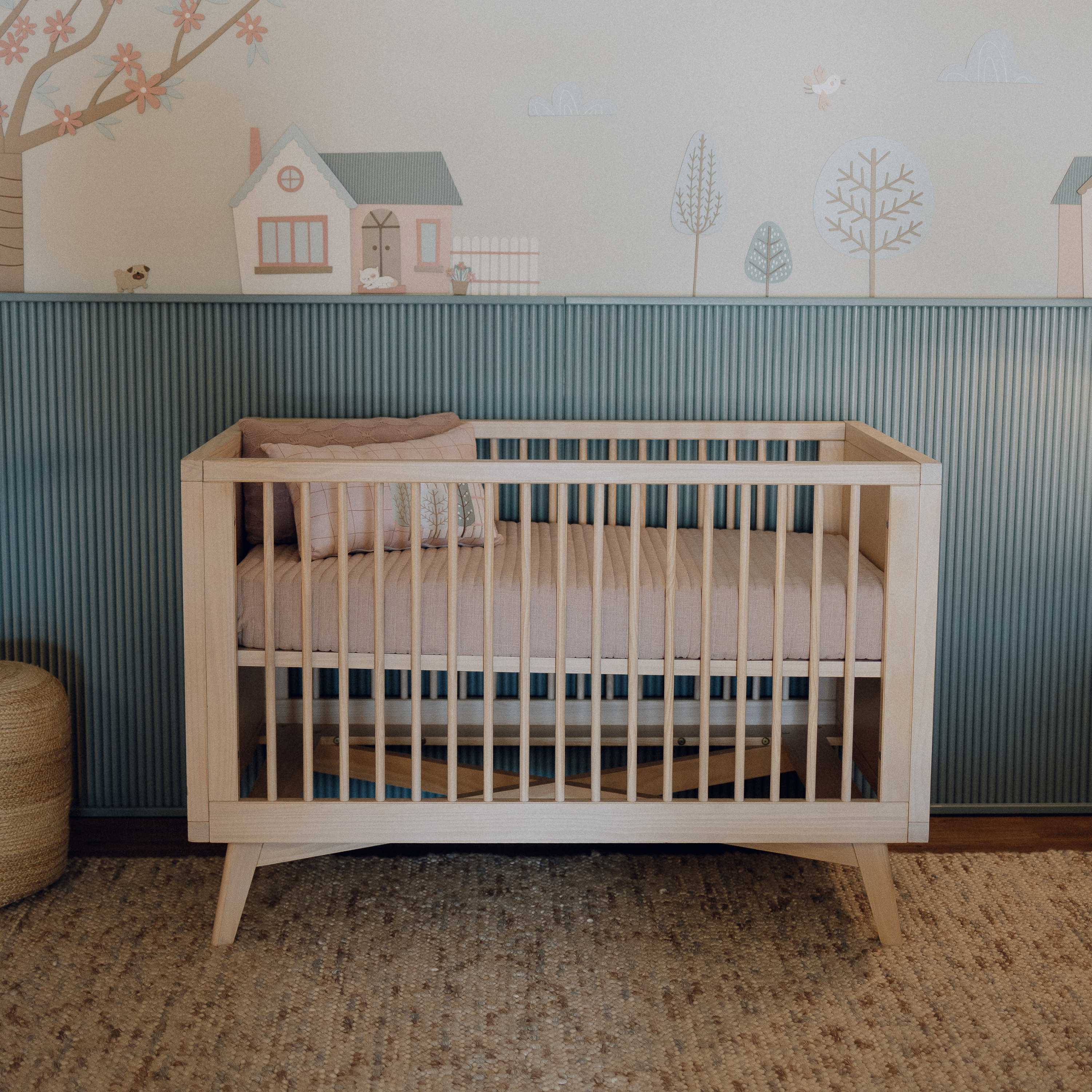 Retro Crib and Dresser Nursery Set in Natural Washed