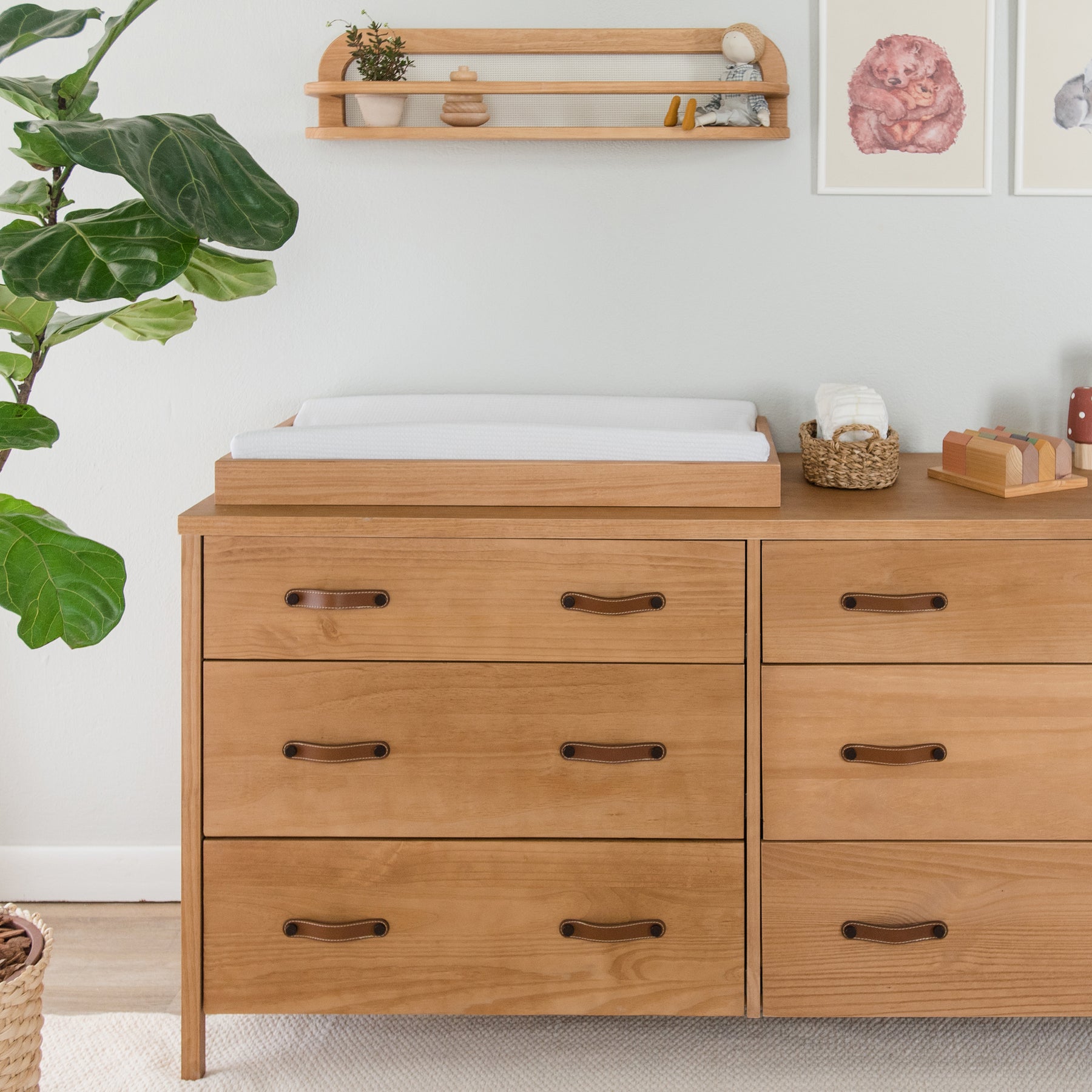 Cali Changing Tray in Hazelnut | Simply Nursery